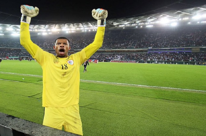 عُمان تستعيد نجم حراسة مرماها قبل ودية الإمارات | دبي الرياضية